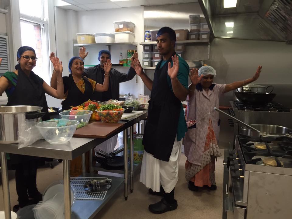 ISKCON Inglaterra inaugura el nuevo templo de Leicester.