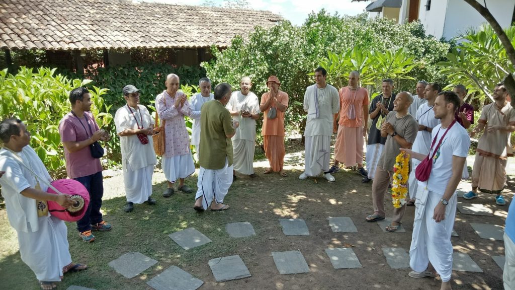 Futuros líderes de ISKCON formados en GBC College en Brasil