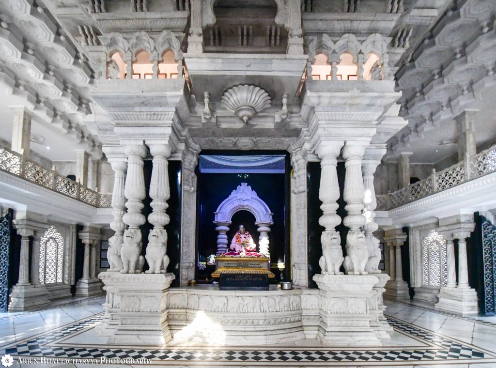 Fotógrafo comparte su experiencia de cuarentena en Krishna Balaram Mandir
